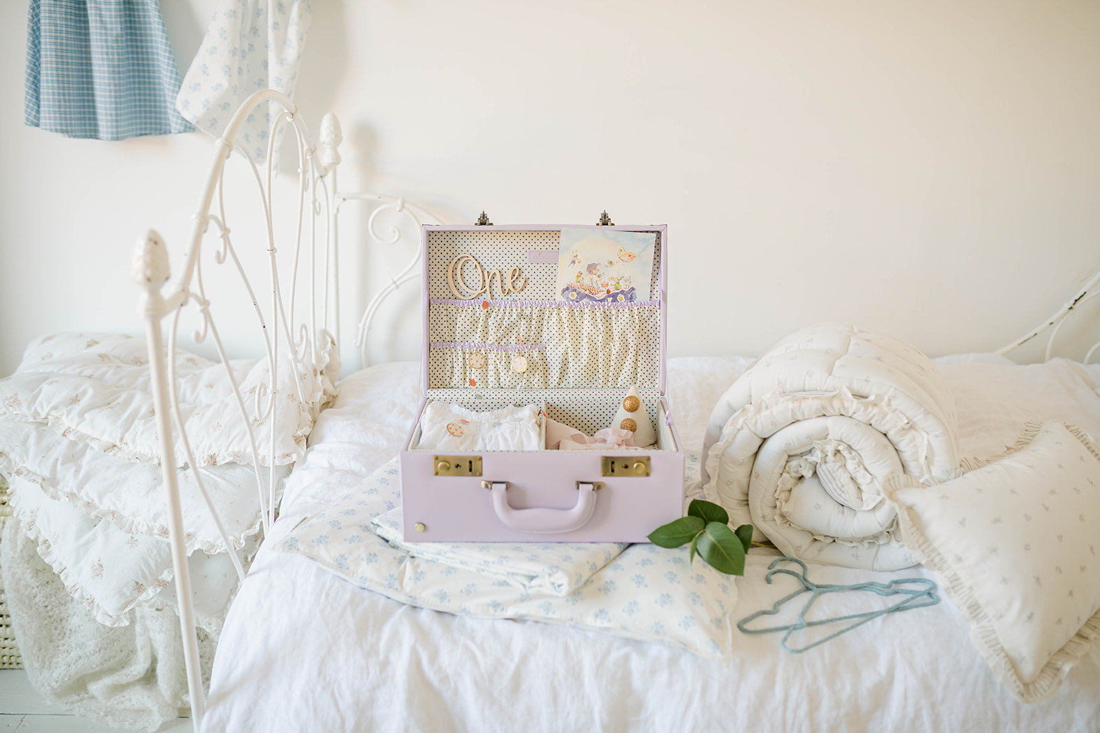 meminio | Beautiful, personalised Memory Boxes | Keepsake Cases